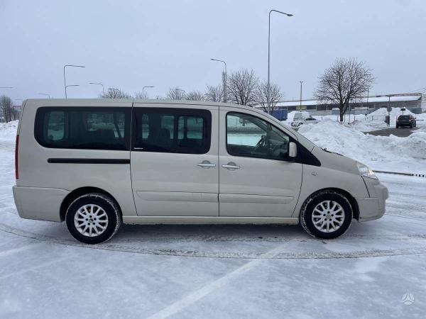Yellow Fiat Scudo 2011 in Siauliai, with an engine capacity of 2.00 L and mileage of 312 thousand km for 3750 €, photo 6 on AUTOMOTO.COM.LV