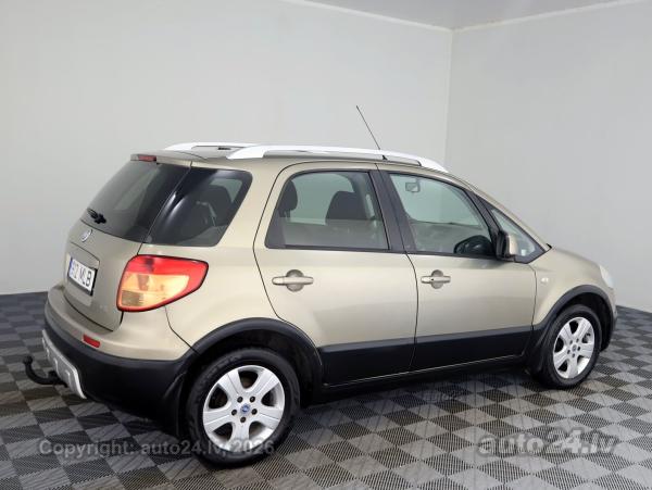 Smilšu krāsa Fiat Sedici 2008 Tallina, ar dzinēja tilpumu 1.60 L un nobraukumu 312 tūkst. km par 1799 €, foto 3 vietnē AUTOMOTO.COM.LV