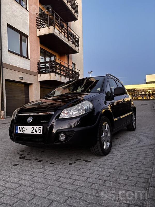 Black Fiat Sedici 2007 in Riga, with an engine capacity of 1.90 L and mileage of 300 thousand km for 2100 €, photo 5 on AUTOMOTO.COM.LV
