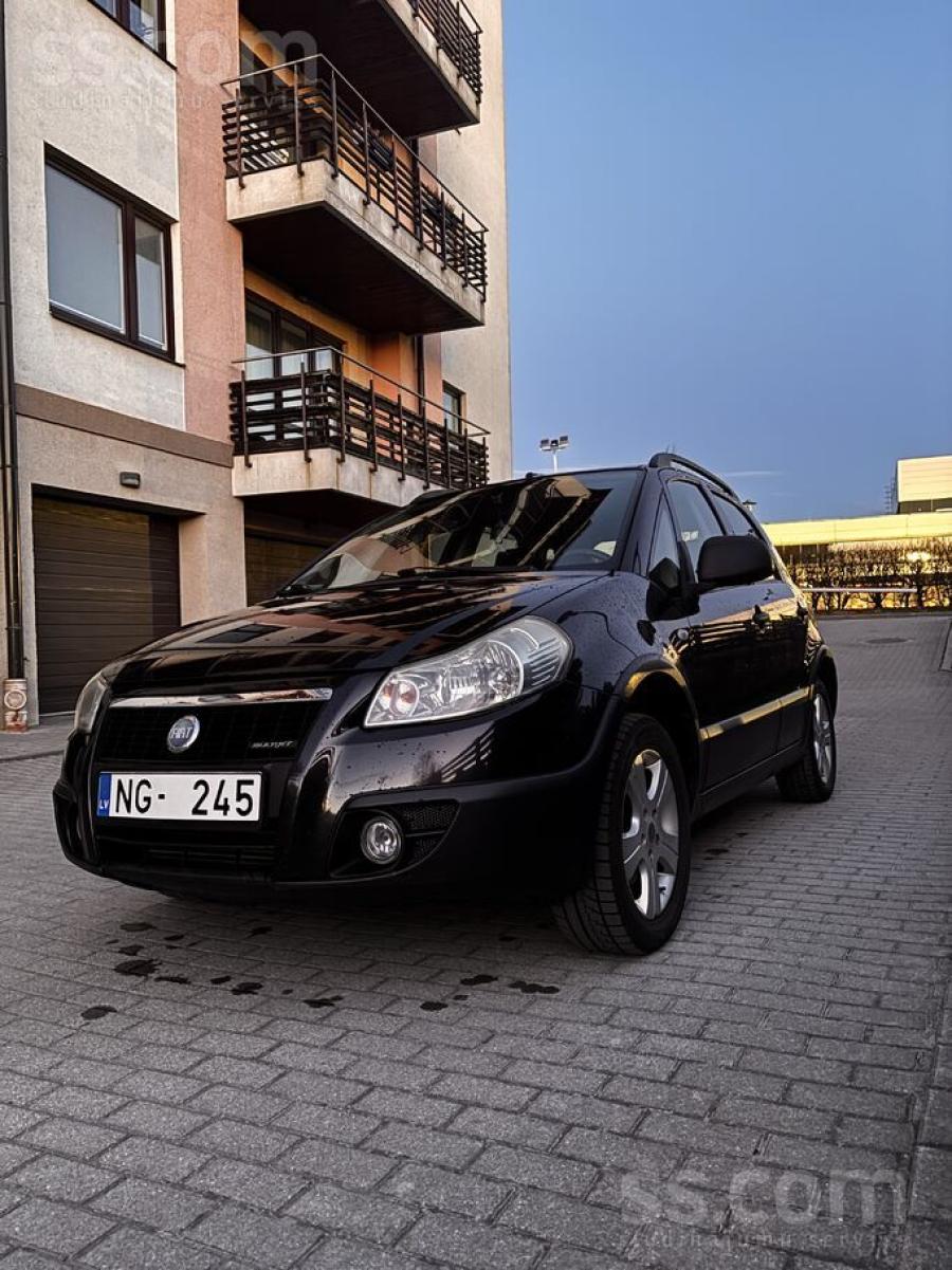 Black Fiat Sedici 2007 in Riga, with an engine capacity of 1.90 L and mileage of 300 thousand km for 2100 €, photo 6 on AUTOMOTO.COM.LV
