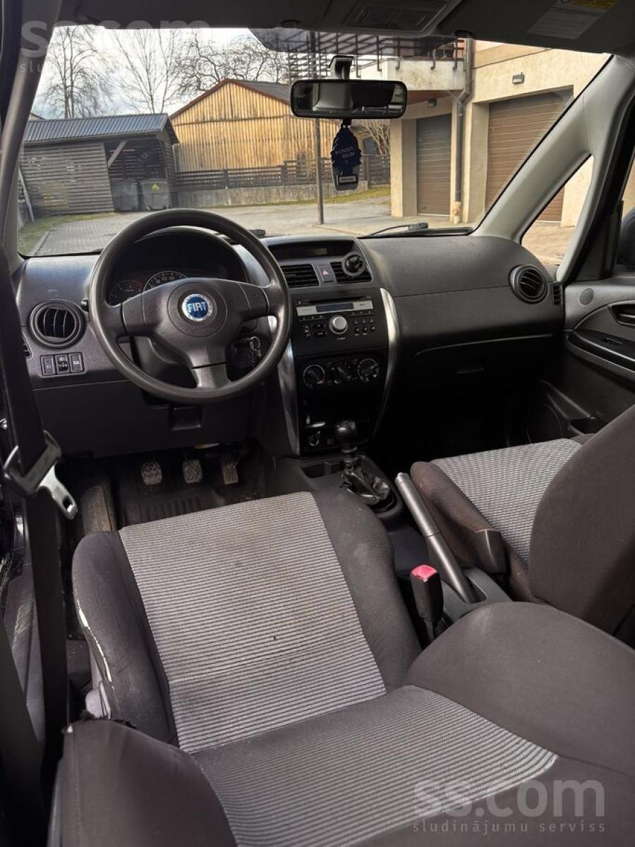 Melns Fiat Sedici 2007 Rīga, ar dzinēja tilpumu 1.90 L un nobraukumu 302 tūkst. km par 1795 €, foto 7 vietnē AUTOMOTO.COM.LV