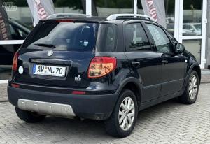 Melns Fiat Sedici 2011 Radviliškis, ar dzinēja tilpumu 2.00 L un nobraukumu 246 tūkst. km par 3550 €, foto 12 vietnē AUTOMOTO.COM.LV