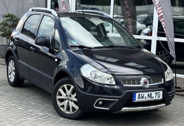 Melns Fiat Sedici 2011 Radviliškis, ar dzinēja tilpumu 2.00 L un nobraukumu 246 tūkst. km par 3550 €, foto 2 vietnē AUTOMOTO.COM.LV
