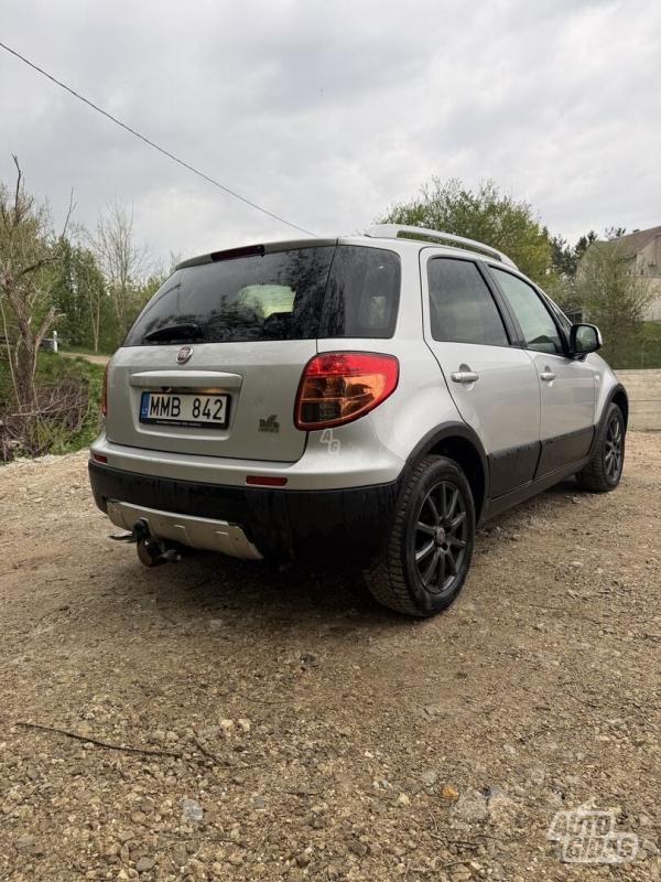 Fiat Sedici 2009 Viļņa, ar dzinēja tilpumu 2.00 L un nobraukumu 190 tūkst. km par 1700 €, foto 4 vietnē AUTOMOTO.COM.LV