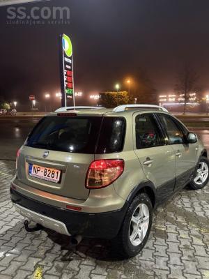Green Fiat Sedici 2006 in Kuldiga, with an engine capacity of 1.90 L and mileage of 328 thousand km for 2300 €, photo  on AUTOMOTO.COM.LV