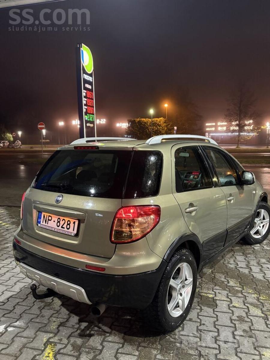 Green Fiat Sedici 2006 in Kuldiga, with an engine capacity of 1.90 L and mileage of 328 thousand km for 2300 €, photo 1 on AUTOMOTO.COM.LV