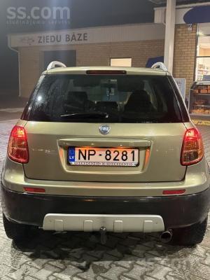 Green Fiat Sedici 2006 in Kuldiga, with an engine capacity of 1.90 L and mileage of 328 thousand km for 2300 €, photo 14 on AUTOMOTO.COM.LV