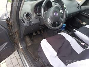 Pelēks Fiat Sedici 2008 Jelgava, ar dzinēja tilpumu 1.90 L un nobraukumu 263 tūkst. km par 3000 €, foto 5 vietnē AUTOMOTO.COM.LV