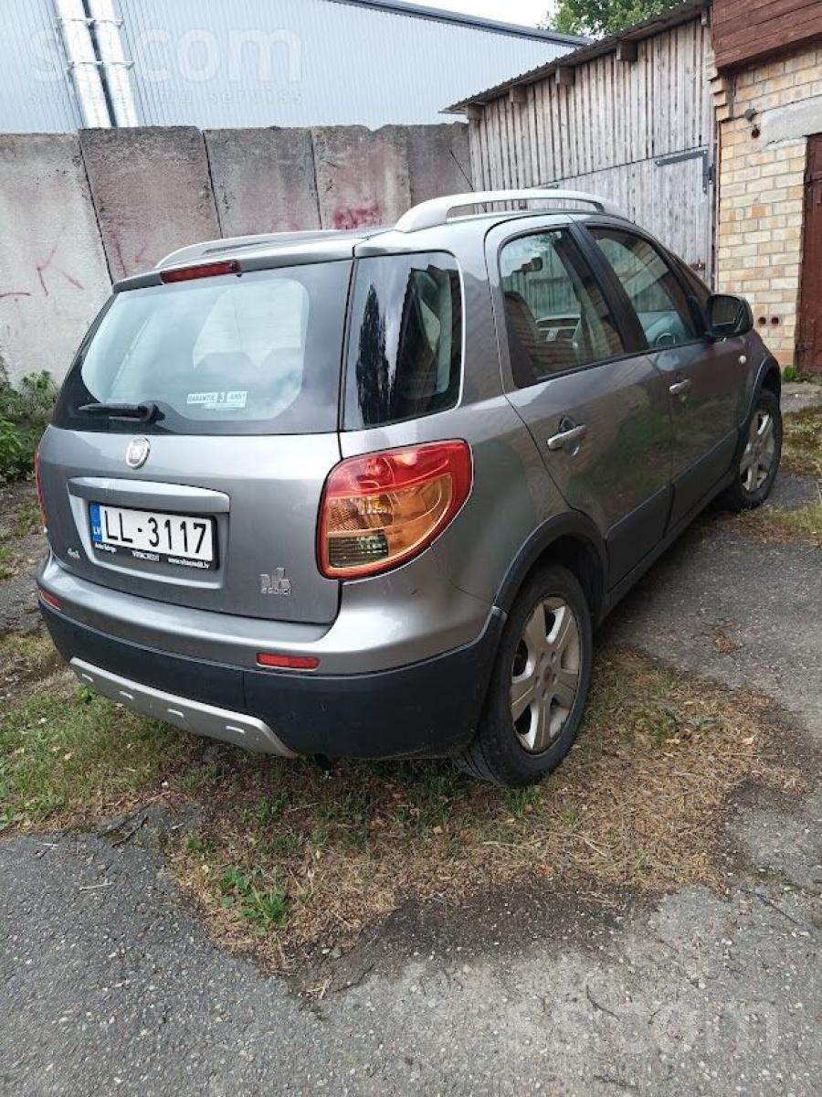 Pelēks Fiat Sedici 2008 Jelgava, ar dzinēja tilpumu 1.90 L un nobraukumu 263 tūkst. km par 2850 €, foto 4 vietnē AUTOMOTO.COM.LV