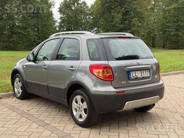 Fiat Sedici 2008 in Riga on AUTOMOTO.COM.LV Grey Fiat Sedici 2008 in Riga, with an engine capacity of 2.00 L and mileage of 264 thousand km for 1990 €, photo 7 on AUTOMOTO.COM.LV