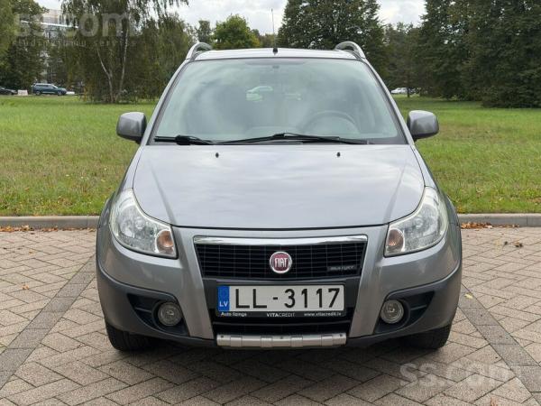 Fiat Sedici 2008 in Riga on AUTOMOTO.COM.LV Grey Fiat Sedici 2008 in Riga, with an engine capacity of 2.00 L and mileage of 264 thousand km for 1990 €, photo 9 on AUTOMOTO.COM.LV
