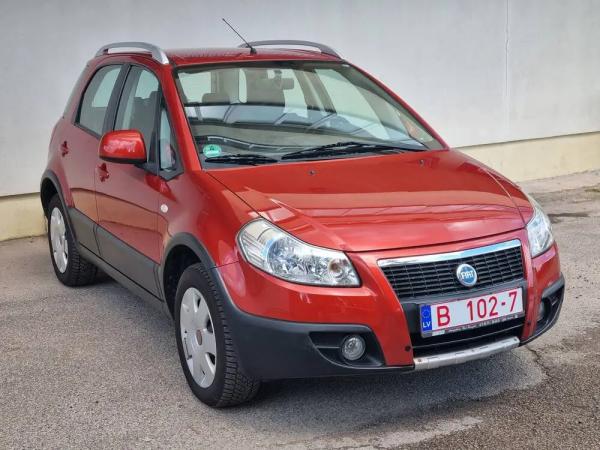 Sarkans Fiat Sedici 2007 Ogre, ar dzinēja tilpumu 1.60 L un nobraukumu 114 tūkst. km par 4450 €, foto 3 vietnē AUTOMOTO.COM.LV