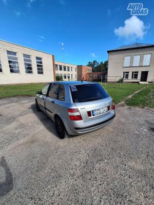 Grey Fiat Stilo 2003 in Radviliskis, with an engine capacity of 1.60 L and mileage of 1770 thousand km for 790 €, photo 8 on AUTOMOTO.COM.LV