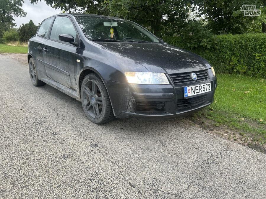 Fiat Stilo 2003 in Varena, with an engine capacity of 1.60 L and mileage of 145 thousand km for 400 €, photo 1 on AUTOMOTO.COM.LV