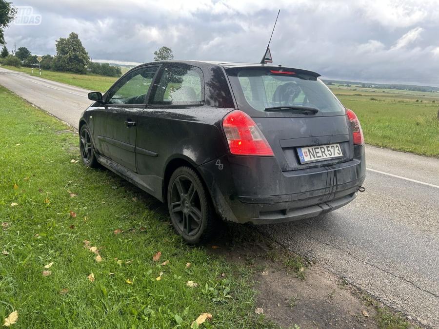 Fiat Stilo 2003 in Varena, with an engine capacity of 1.60 L and mileage of 145 thousand km for 400 €, photo 6 on AUTOMOTO.COM.LV