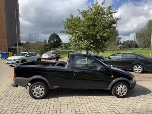 Black Fiat Strada 1999 in Riga, with an engine capacity of 1.70 L and mileage of 193 thousand km for 2800 €, photo 3 on AUTOMOTO.COM.LV