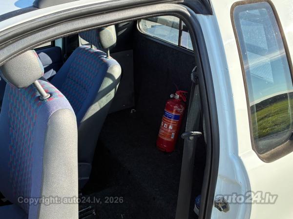 Белый Фиат Страда 2005 в Таллин, объемом двигателя 1.20 л и пробегом 128 тыс. км за 3500 €, фото 8 на AUTOMOTO.COM.LV