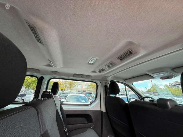 White Fiat Talento 2017 in Siauliai, with an engine capacity of 1.60 L and mileage of 217 thousand km for 11200 €, photo 8 on AUTOMOTO.COM.LV