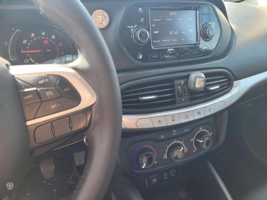 Black Fiat Tipo 2016 in Marijampole, with an engine capacity of 1.37 L and mileage of 225 thousand km for 2999 €, photo 9 on AUTOMOTO.COM.LV