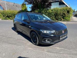 Black Fiat Tipo 2017 in Vilnius, with an engine capacity of 1.60 L and mileage of 215 thousand km for 4450 €, photo 3 on AUTOMOTO.COM.LV
