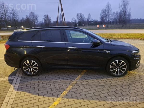 Black Fiat Tipo 2017 in Jelgava, with an engine capacity of 1.60 L and mileage of 94 thousand km for 5490 €, photo 6 on AUTOMOTO.COM.LV
