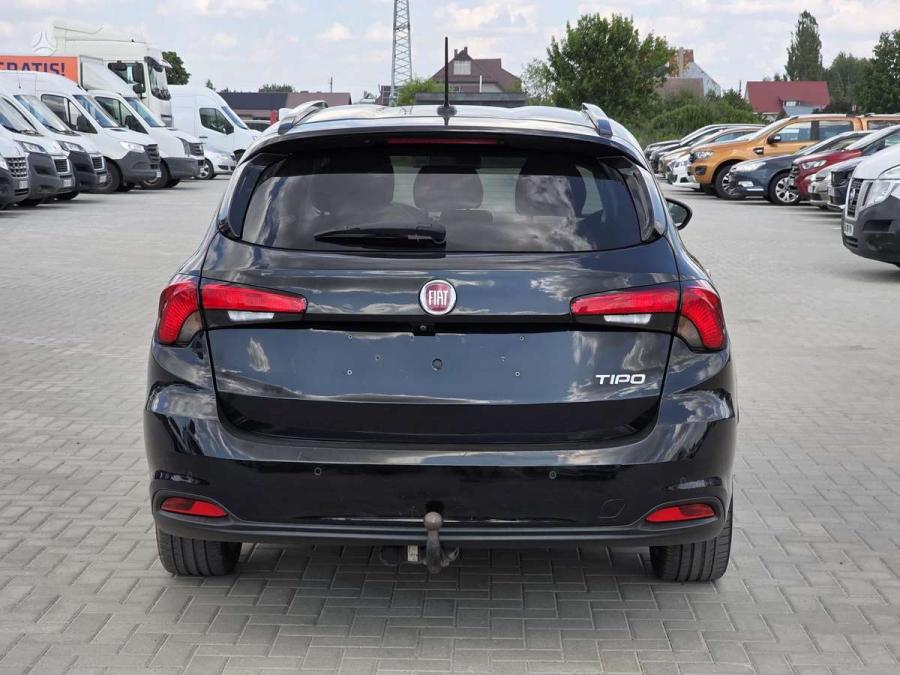 Black Fiat Tipo 2018 in Taurage, with an engine capacity of 1.60 L and mileage of 260 thousand km for 4800 €, photo 5 on AUTOMOTO.COM.LV