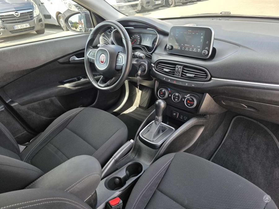 Black Fiat Tipo 2018 in Taurage, with an engine capacity of 1.60 L and mileage of 260 thousand km for 4800 €, photo 14 on AUTOMOTO.COM.LV