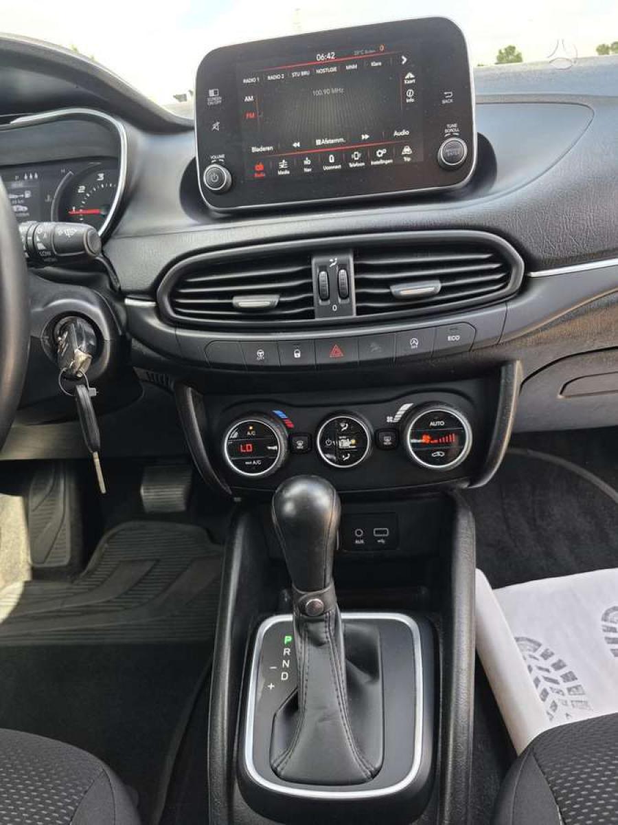 Black Fiat Tipo 2018 in Taurage, with an engine capacity of 1.60 L and mileage of 260 thousand km for 4800 €, photo 15 on AUTOMOTO.COM.LV