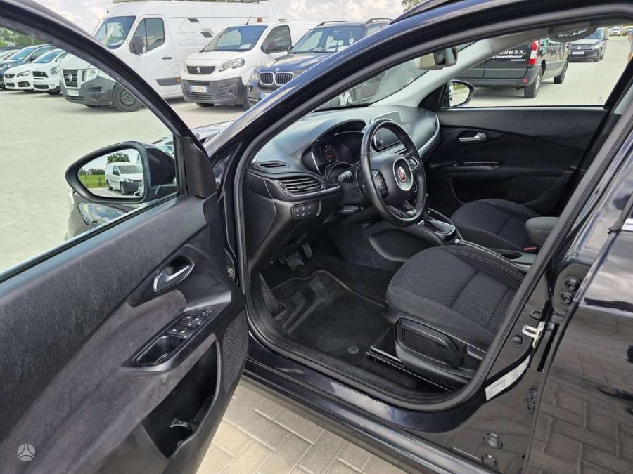 Black Fiat Tipo 2018 in Taurage, with an engine capacity of 1.60 L and mileage of 260 thousand km for 4800 €, photo 18 on AUTOMOTO.COM.LV