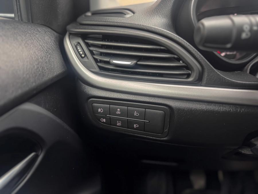 Blue Fiat Tipo 2018 in Riga, with an engine capacity of 1.40 L and mileage of 98 thousand km for 8300 €, photo 6 on AUTOMOTO.COM.LV