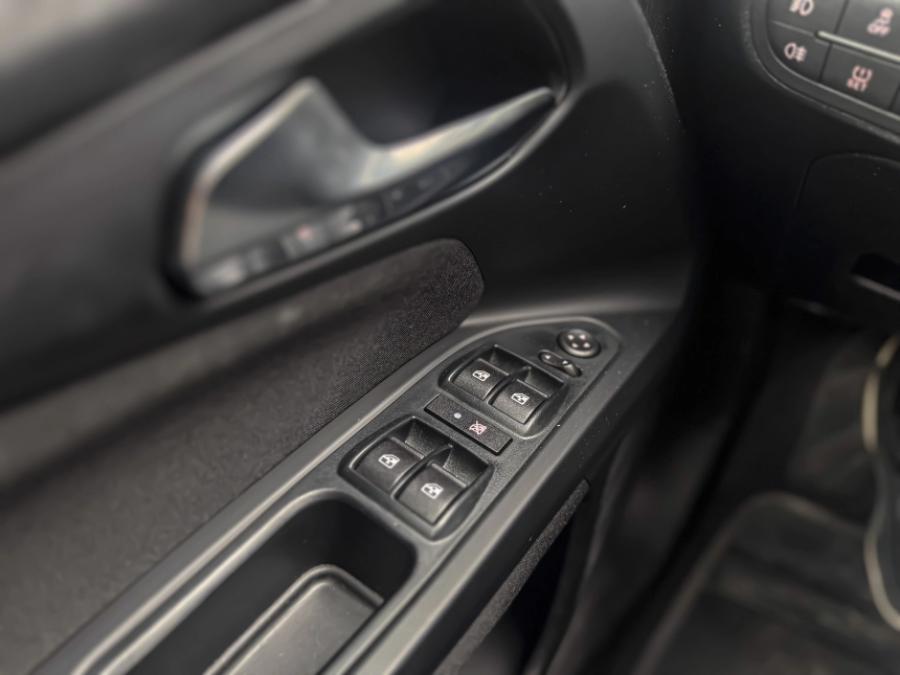 Blue Fiat Tipo 2018 in Riga, with an engine capacity of 1.40 L and mileage of 98 thousand km for 8300 €, photo 7 on AUTOMOTO.COM.LV