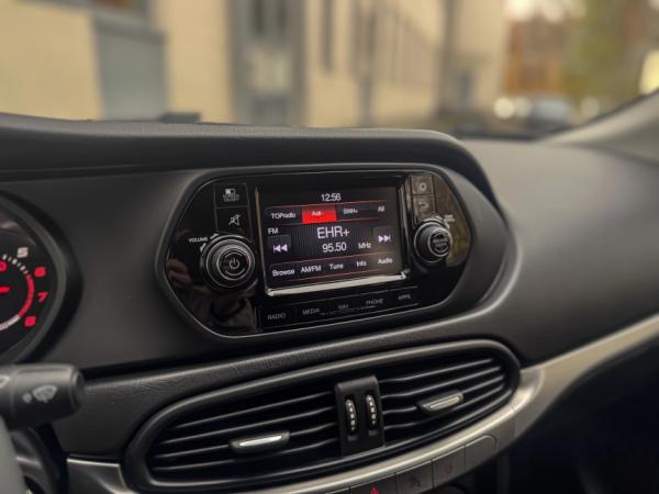 Blue Fiat Tipo 2018 in Riga, with an engine capacity of 1.40 L and mileage of 98 thousand km for 8300 €, photo 7 on AUTOMOTO.COM.LV