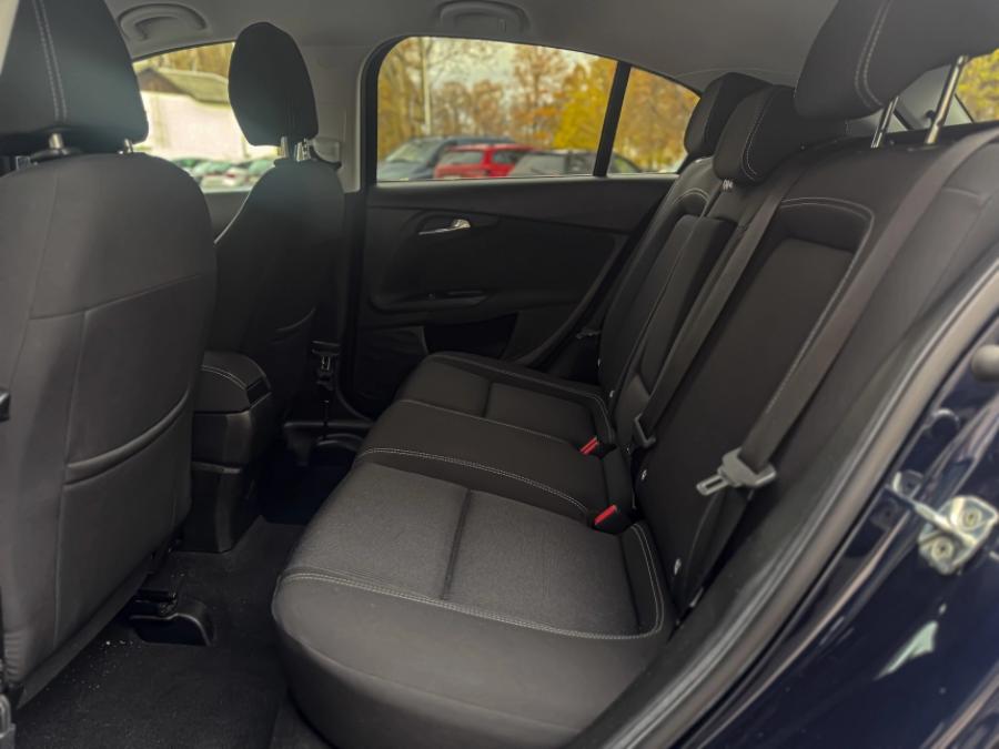 Blue Fiat Tipo 2018 in Riga, with an engine capacity of 1.40 L and mileage of 98 thousand km for 8300 €, photo 17 on AUTOMOTO.COM.LV
