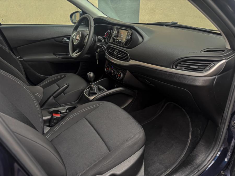 Blue Fiat Tipo 2018 in Riga, with an engine capacity of 1.40 L and mileage of 98 thousand km for 8300 €, photo 18 on AUTOMOTO.COM.LV