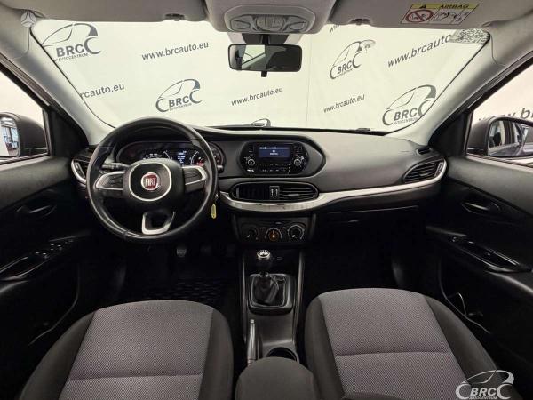 Fiat Tipo 2020 Viļņa vietnē Zils Fiat Tipo 2020 Viļņa, ar dzinēja tilpumu 1.40 L un nobraukumu 160 tūkst. km par 6900 €, foto 5 vietnē AUTOMOTO.COM.LV