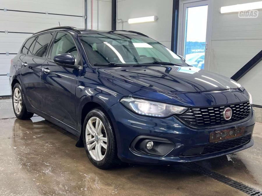 Zils Fiat Tipo 2017 Aukštieji Rusokai, ar dzinēja tilpumu 1.40 L un nobraukumu 240 tūkst. km par 4700 €, foto 3 vietnē AUTOMOTO.COM.LV