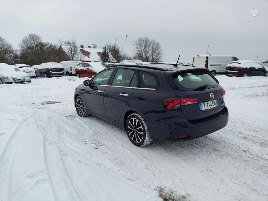 Blue Fiat Tipo 2019 in Taurage, with an engine capacity of 1.60 L and mileage of 173 thousand km for 6500 €, photo 4 on AUTOMOTO.COM.LV