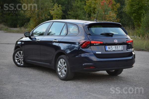 Fiat Tipo 2021 in Riga on AUTOMOTO.COM.LV Blue Fiat Tipo 2021 in Riga, with an engine capacity of 1.40 L and mileage of 99 thousand km for 7450 €, photo 3 on AUTOMOTO.COM.LV