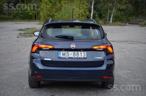 Fiat Tipo 2021 in Riga on AUTOMOTO.COM.LV Blue Fiat Tipo 2021 in Riga, with an engine capacity of 1.40 L and mileage of 99 thousand km for 7450 €, photo 7 on AUTOMOTO.COM.LV