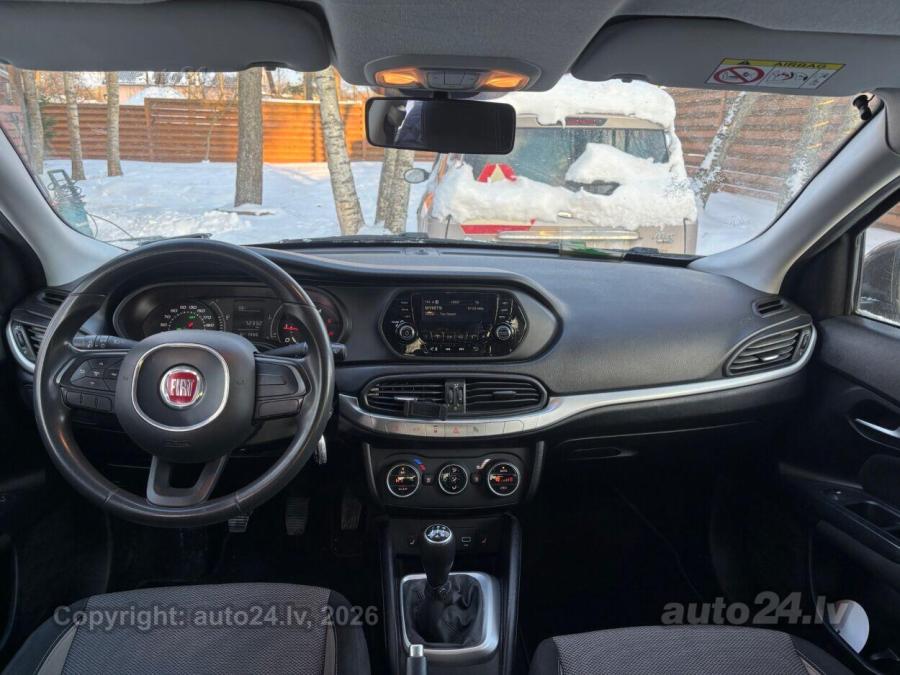 Brown Fiat Tipo 2018 in Tallinn, with an engine capacity of 1.30 L and mileage of 72 thousand km for 8500 €, photo 17 on AUTOMOTO.COM.LV
