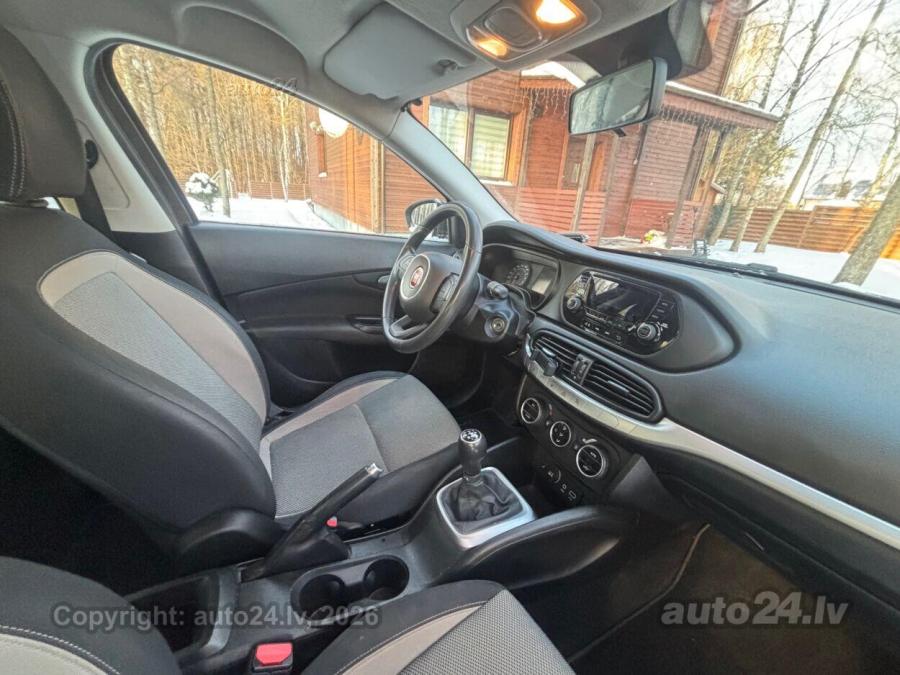 Brūns Fiat Tipo 2018 Tallina, ar dzinēja tilpumu 1.30 L un nobraukumu 72 tūkst. km par 8500 €, foto 18 vietnē AUTOMOTO.COM.LV