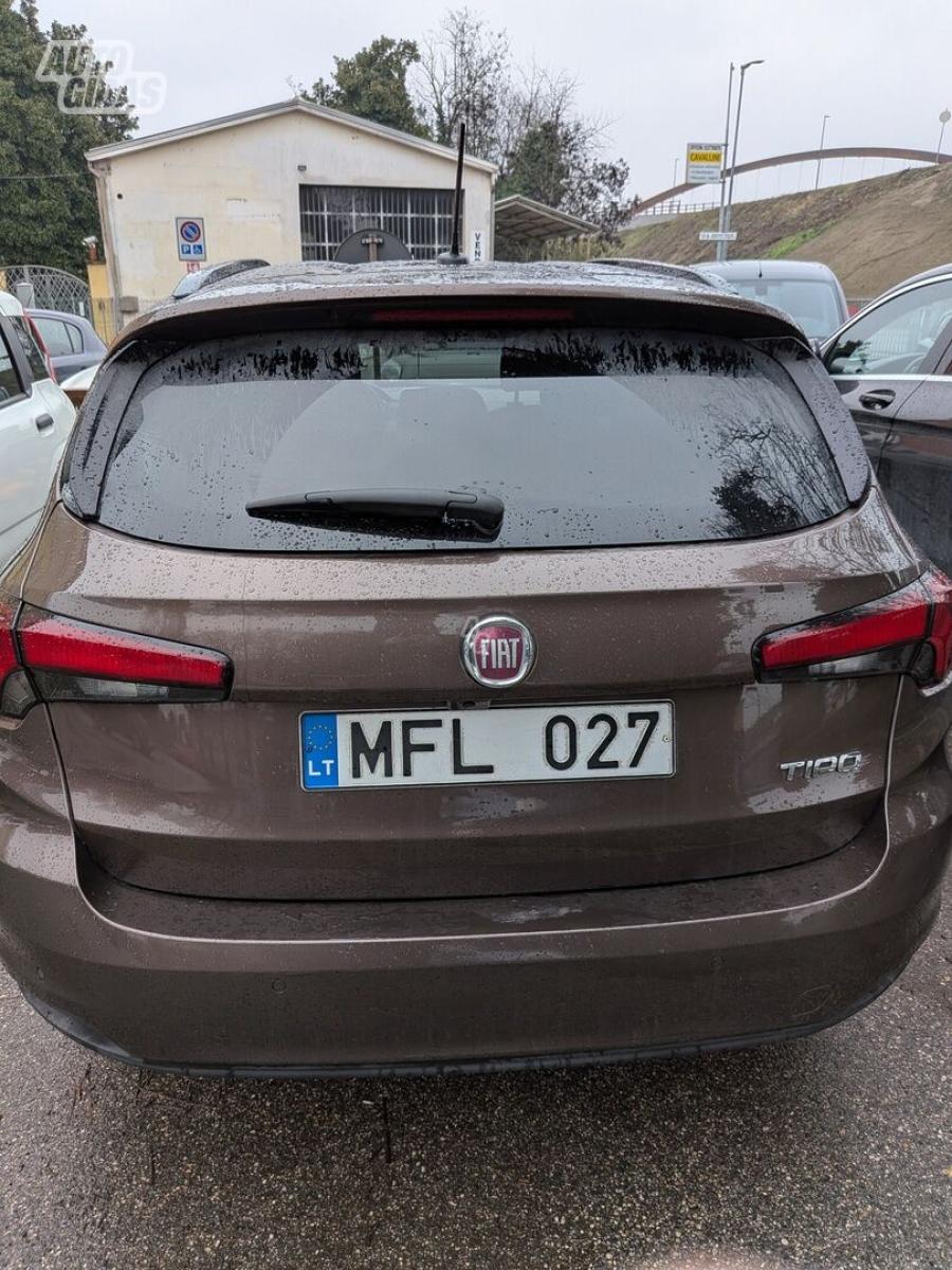 Brown Fiat Tipo 2017 in Kaunas, with an engine capacity of 1.60 L and mileage of 161 thousand km for 5500 €, photo 2 on AUTOMOTO.COM.LV