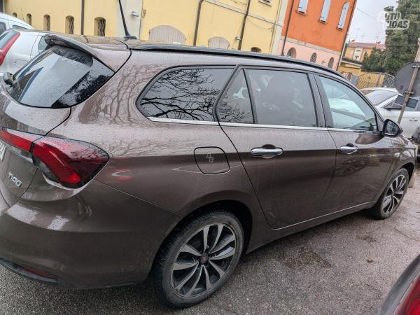 Brūns Fiat Tipo 2017 Kauņa, ar dzinēja tilpumu 1.60 L un nobraukumu 161 tūkst. km par 5500 €, foto 3 vietnē AUTOMOTO.COM.LV