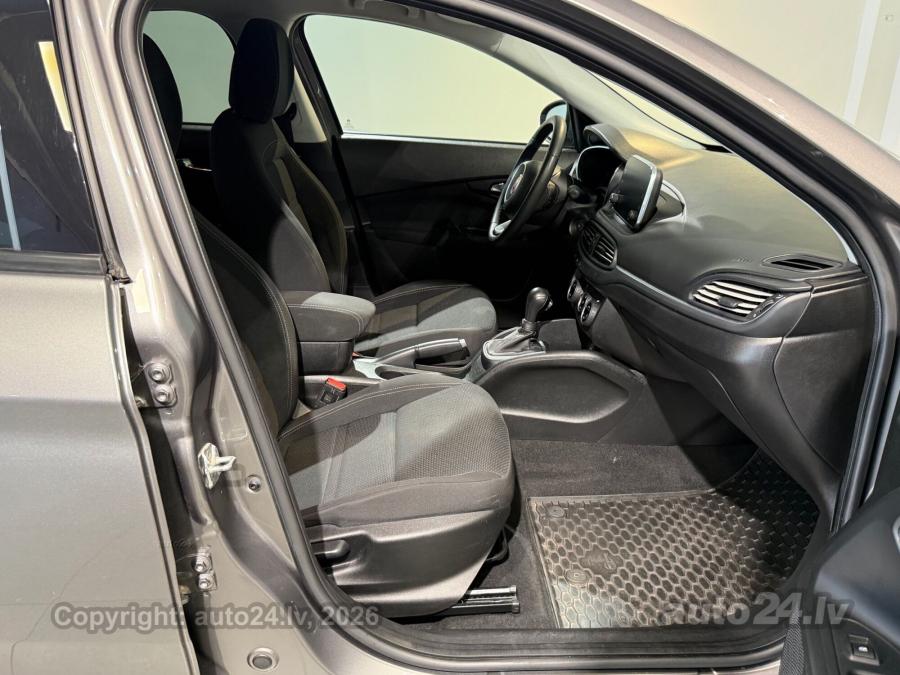 Grey Fiat Tipo 2018 in Tallinn, with an engine capacity of 1.60 L and mileage of 67 thousand km for 9500 €, photo 12 on AUTOMOTO.COM.LV