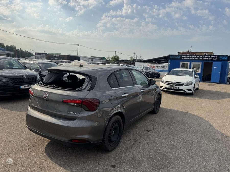 Pelēks Fiat Tipo 2019 Kauņa, ar dzinēja tilpumu 1.37 L un nobraukumu 65 tūkst. km par 2659 €, foto 4 vietnē AUTOMOTO.COM.LV