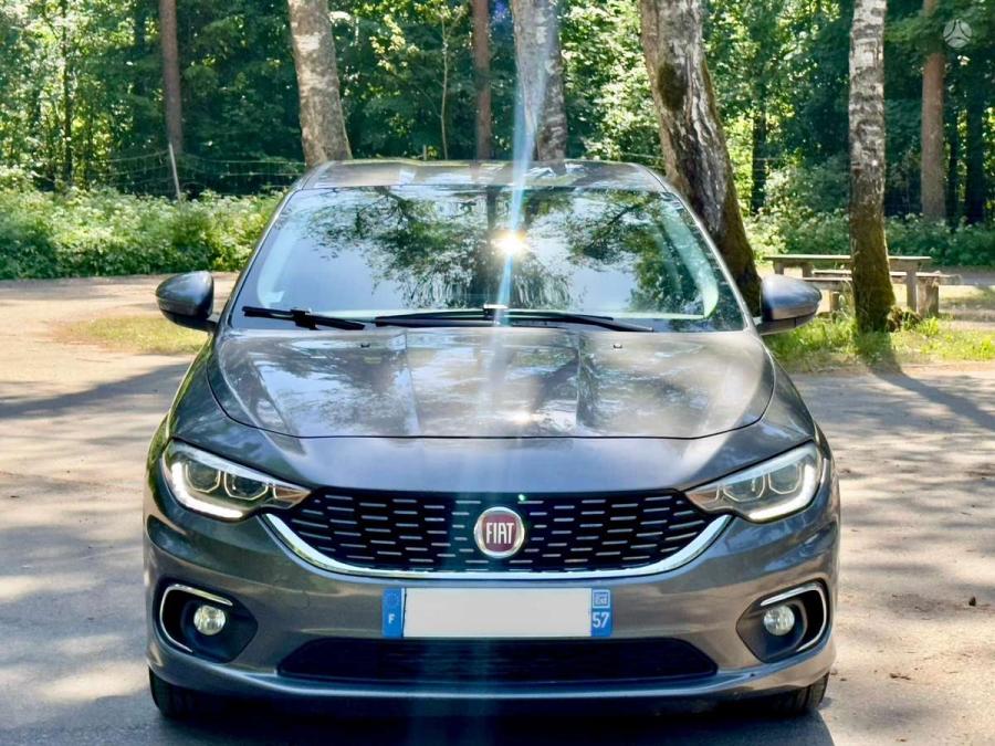 Grey Fiat Tipo 2020 in Taurage, with an engine capacity of 1.60 L and mileage of 206 thousand km for 4200 €, photo 8 on AUTOMOTO.COM.LV