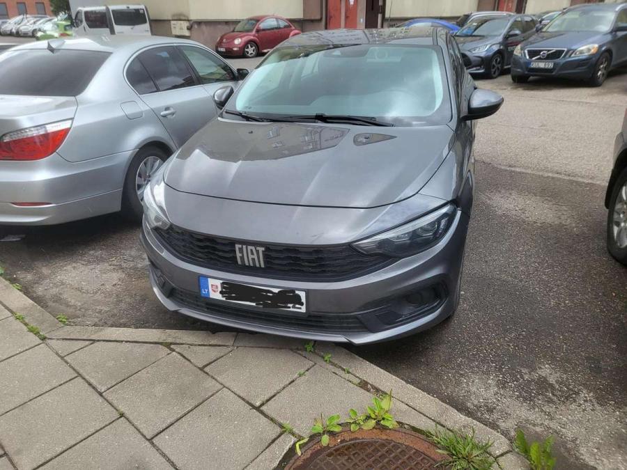 Grey Fiat Tipo 2022 in Vilnius, with an engine capacity of 1.00 L and mileage of 40 thousand km for 3600 €, photo 3 on AUTOMOTO.COM.LV