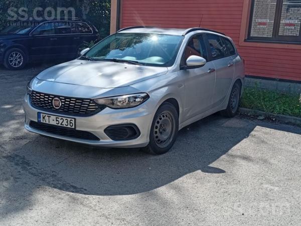 Grey Fiat Tipo 2017 in Jekabpils, with an engine capacity of 1.60 L and mileage of 176 thousand km for 4650 €, photo 1 on AUTOMOTO.COM.LV