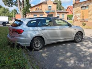 Grey Fiat Tipo 2017 in Jekabpils, with an engine capacity of 1.60 L and mileage of 176 thousand km for 4650 €, photo 4 on AUTOMOTO.COM.LV