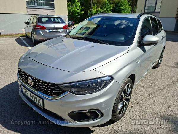 Grey Fiat Tipo 2019 in Tallinn, with an engine capacity of 1.60 L and mileage of 127 thousand km for 6990 €, photo 4 on AUTOMOTO.COM.LV